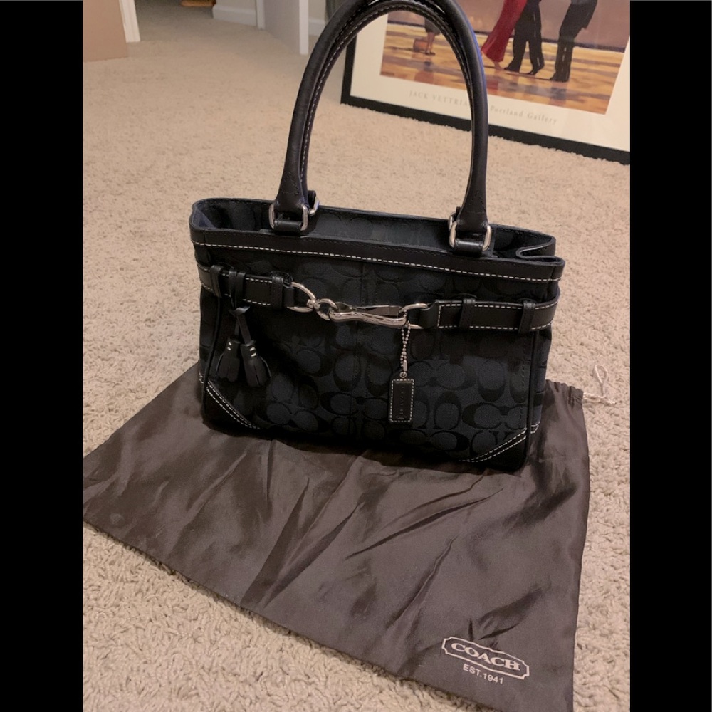 Coach Hampton Signature Canvas And Leather Handbag - Gem